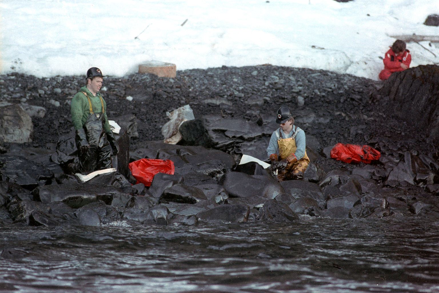 Das Öl ist immer noch da: Vor 25 Jahren verunglückte die Exxon Valdez ...