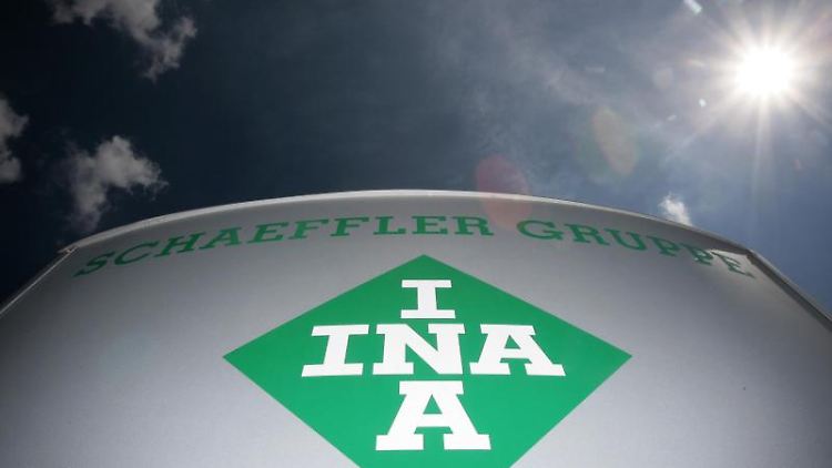 Sachsen-Anhalt: Autozulieferer Schaeffler startet Produktion in neuem ...
