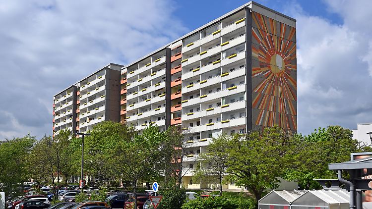"Die letzten Exemplare": DDR-Plattenbauten werden zum Fall für den ...